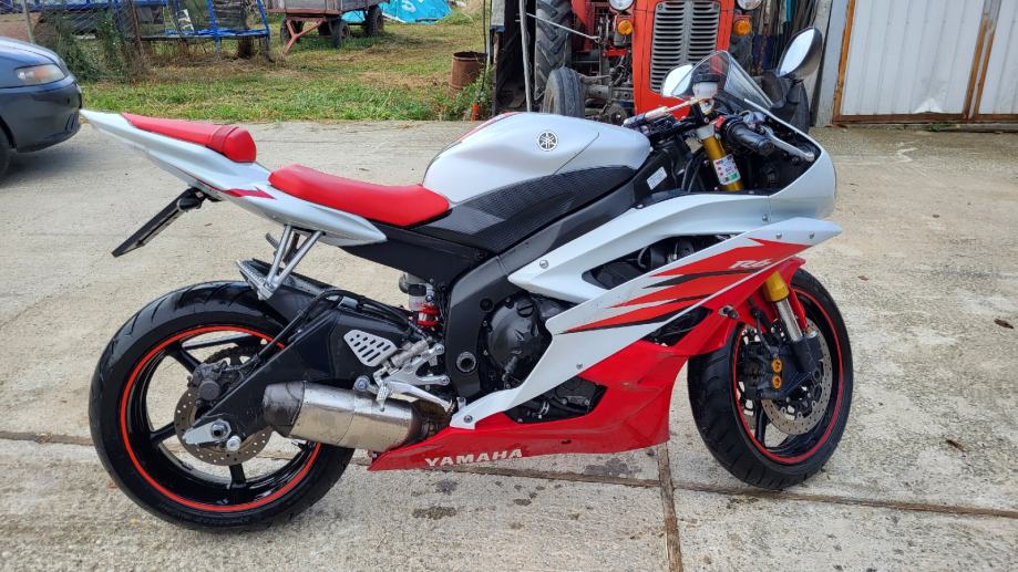 Yamaha YZF-R6R 599 cm3, 2006 god.