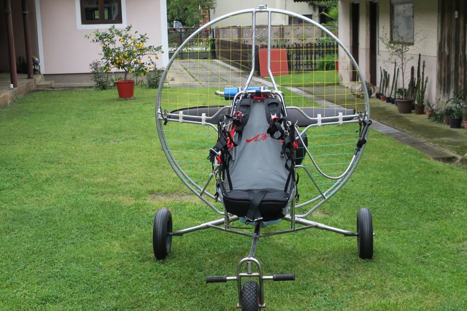 Paramotor Simonini mini 2+ sa trajkom