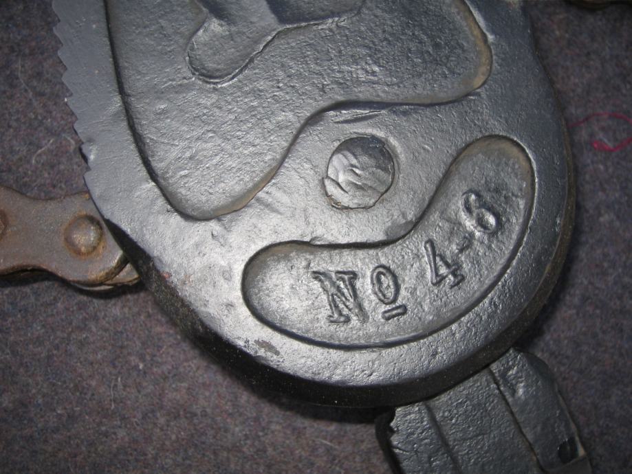 Antikna metalna poluga za okretanje balvana