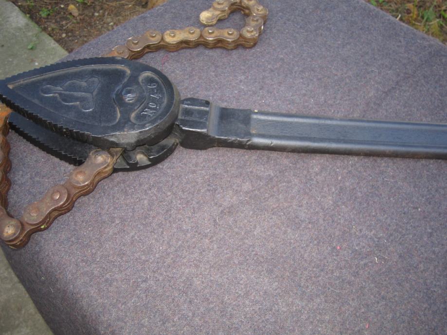 Antikna metalna poluga za okretanje balvana