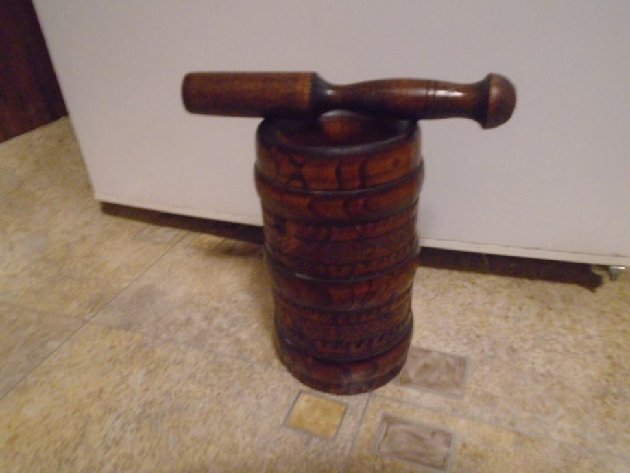 Drveni avan/mužar sa pistilom