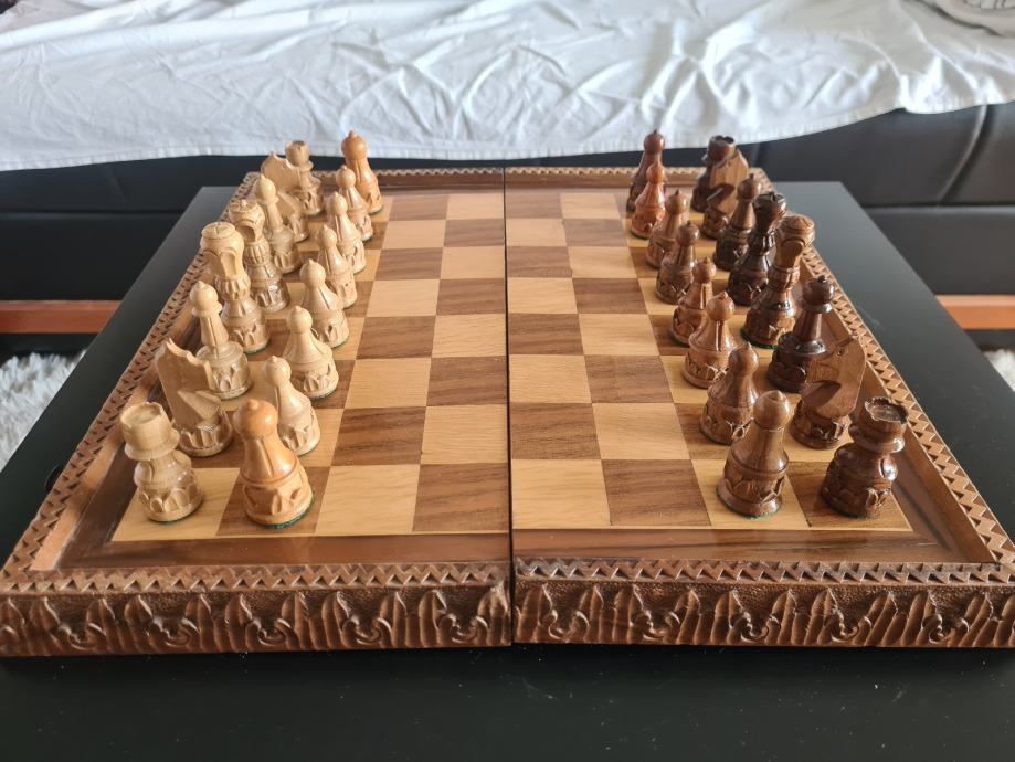 DRVENI REZBARENI ŠAH 40x40cm