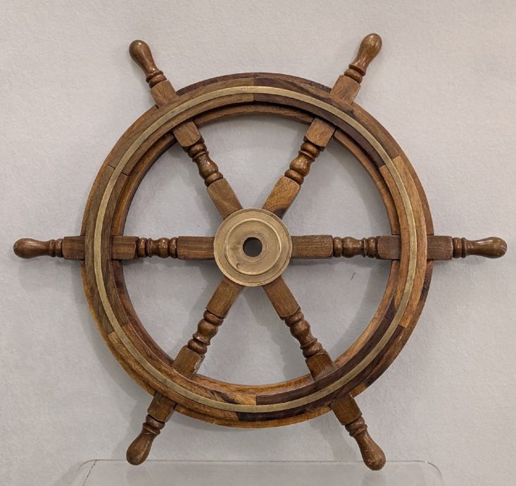 Drveno Brodsko Kormilo, Veće