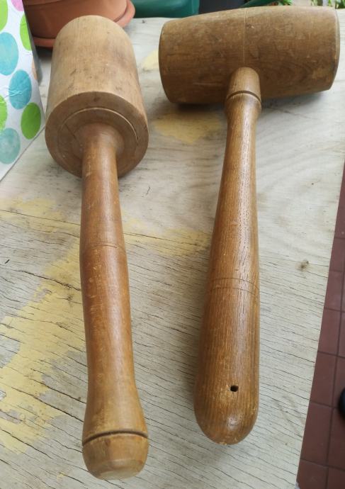 Stari drveni bat / malj / čekić (2 kom)