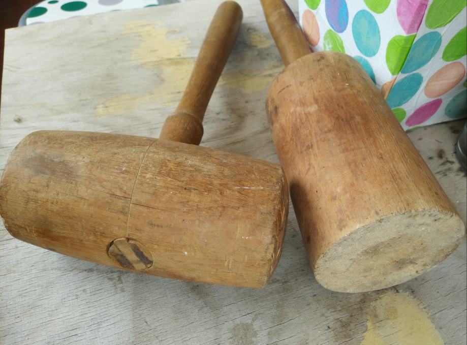 Stari drveni bat / malj / čekić (2 kom)