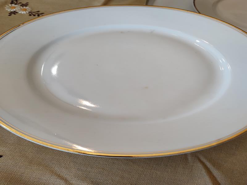 Elegantan, klasičan, vintage SERVIS ZA JELO naših baka Elegantan, klasičan, vintage SERVIS ZA JELO naših baka