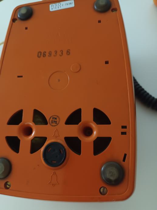 ISKRA telefon, ATA 62