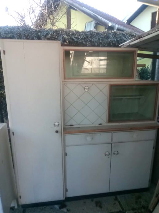 Kuhinjski stari kredenc