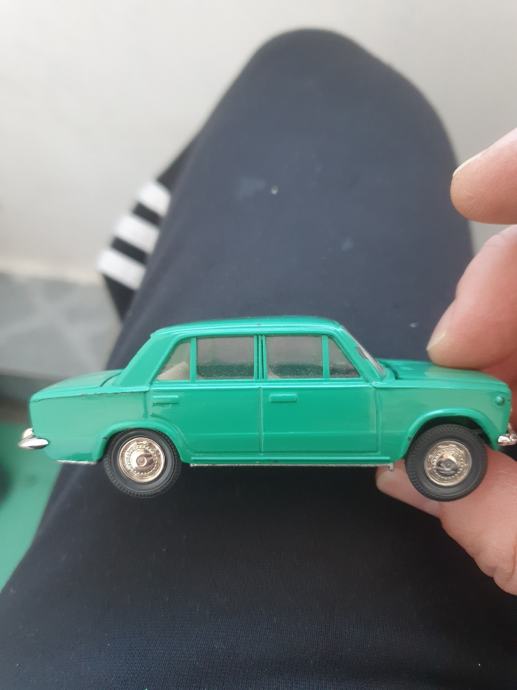 LADA 1200 Vaz-2101 A9 USSR NOVOEXPORT Tantal 1979