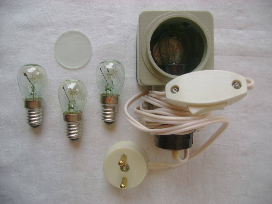 Lomo OI-32Y11-stari iluminator za propusno svjetlo s lampom -mikroskop