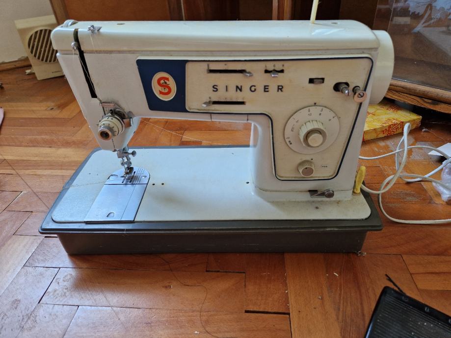 Mašina za šivanje Singer