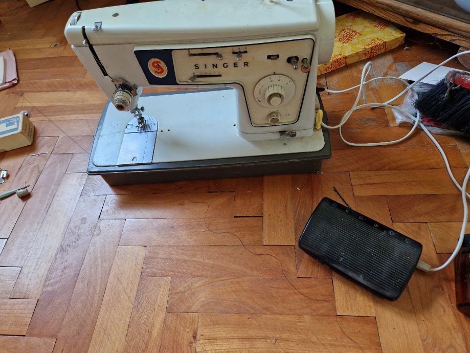 Mašina za šivanje Singer