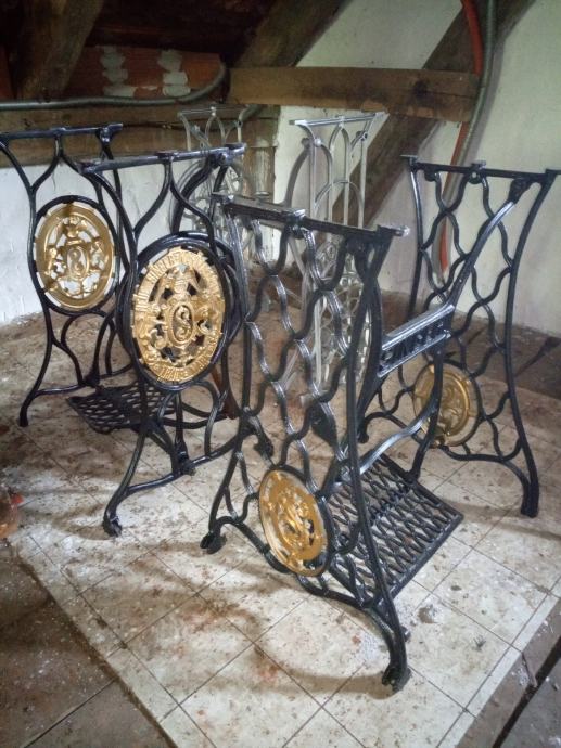 Postolje stare šivaće mašine