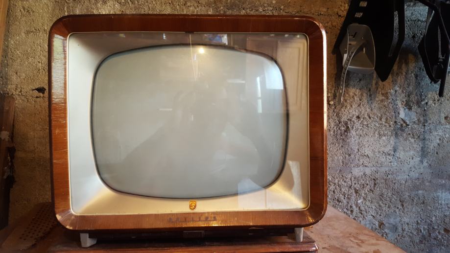 PHILIPS VINTAGE TV