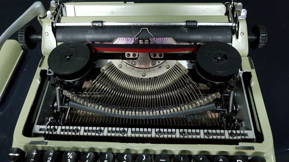 STARA PISAĆA MAŠINA - BISER - Slavko Rodić - Bugojno