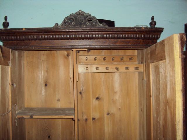 Prodajem stari ormar