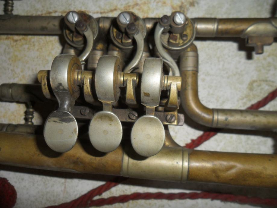 puhačka stara truba -krilnica-zamjene za starine