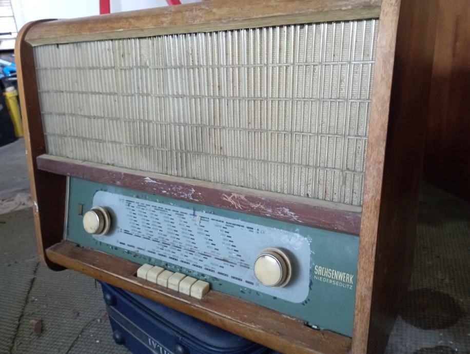 Radio
