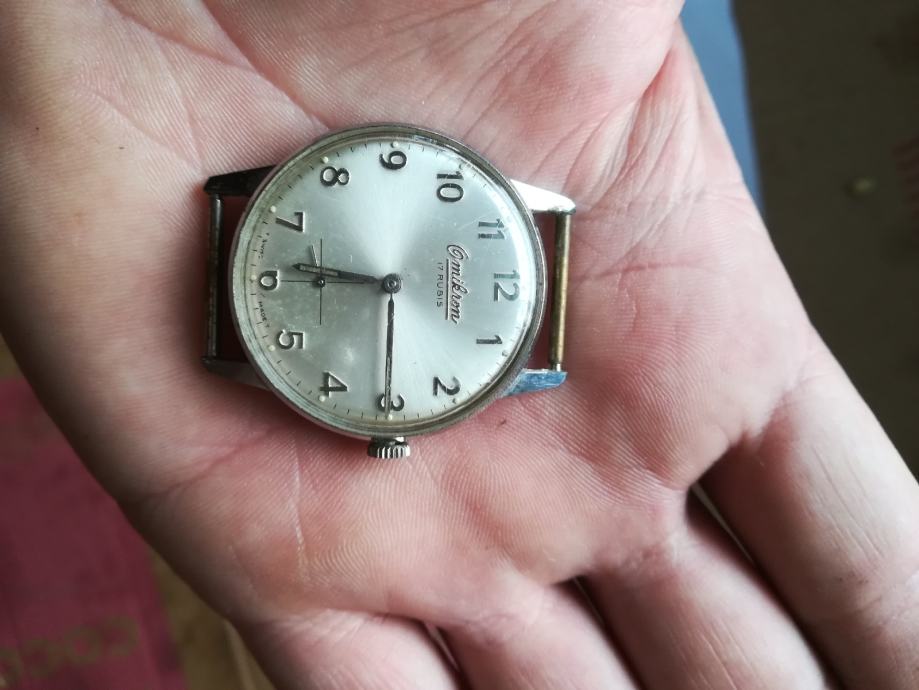 Ručni sat Omikron ( ne radi)