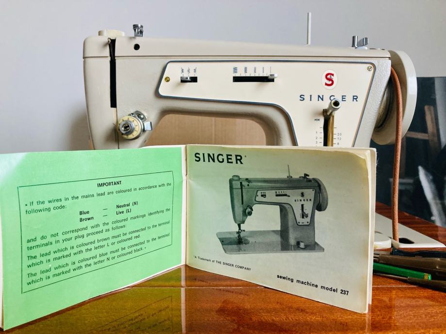 Singer 237 (Proizvedena u Italiji 1967-1971)