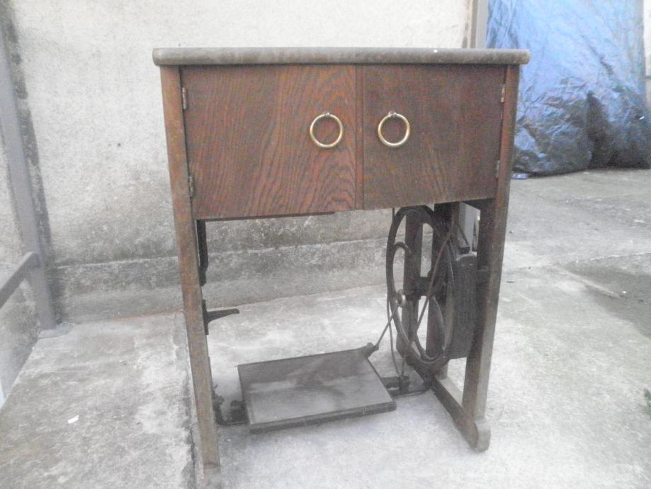 Šivaća mašina Pfaff 60