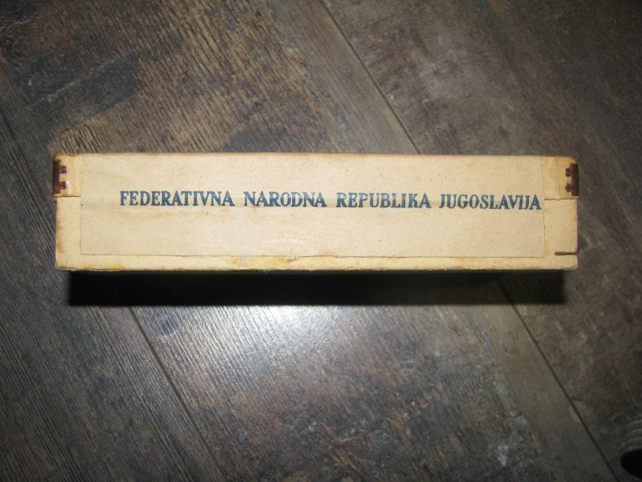 Stara kutija za cigarete Morava FNRJ