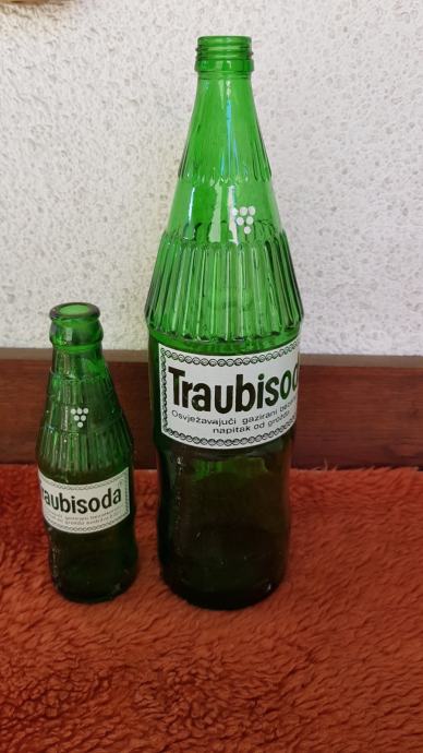 Stare boce Traubi soda velika i mala