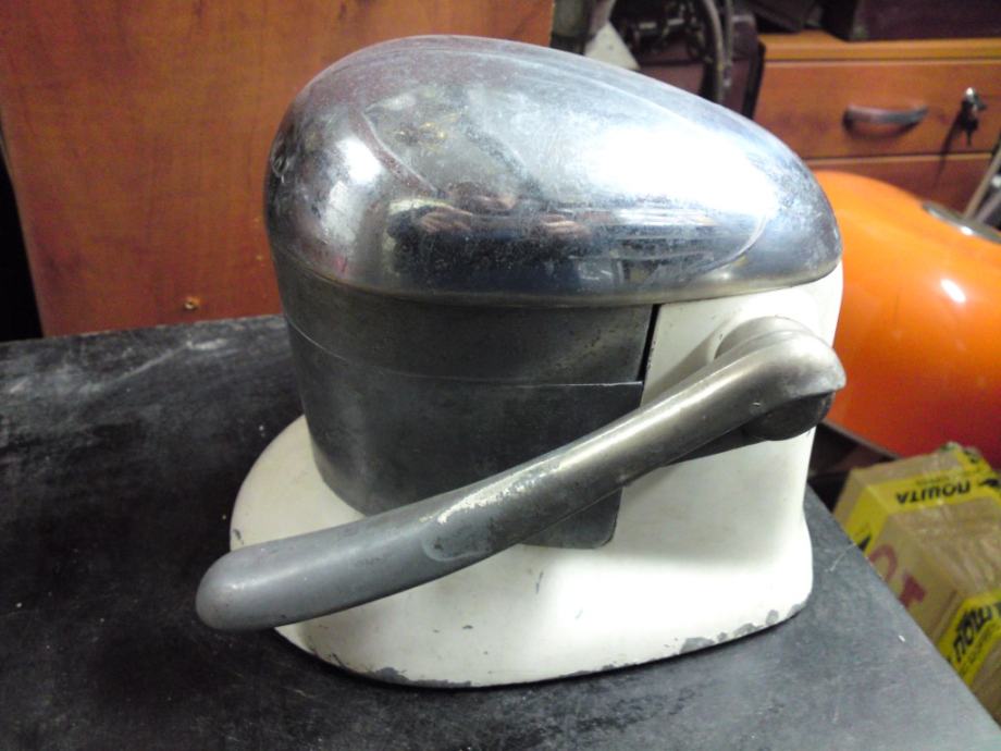 STARI AMERIČKI UREĐAJ ZA CIJEĐENJE AGRUMA - PATENTIRANO!