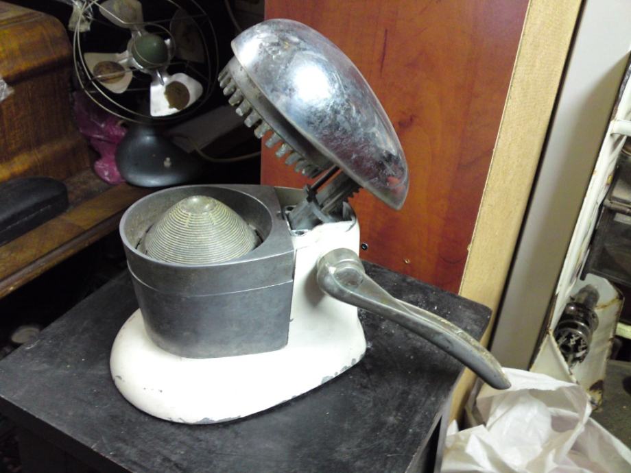 STARI AMERIČKI UREĐAJ ZA CIJEĐENJE AGRUMA - PATENTIRANO!