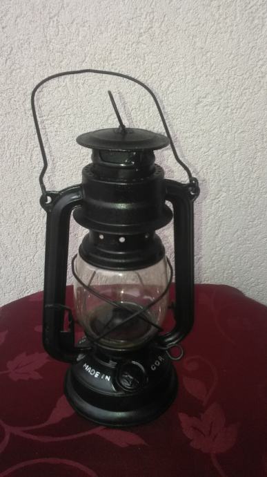 Stari fenjer na petrolej 2