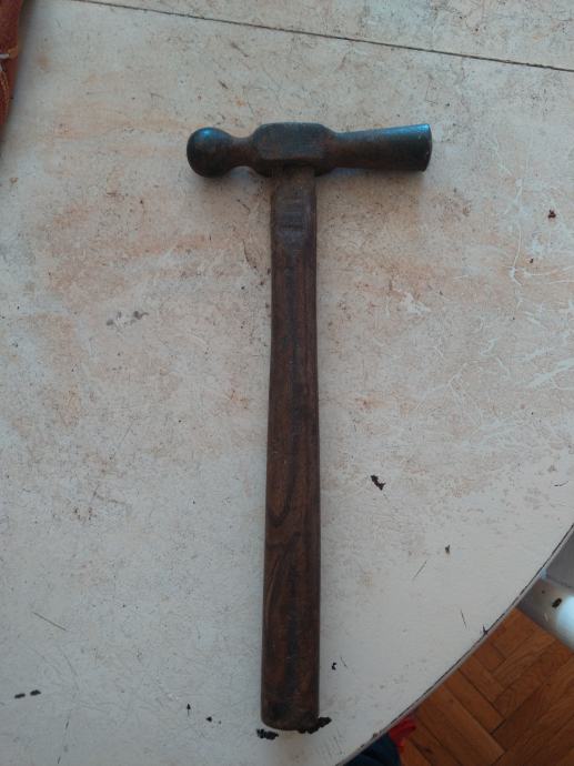 Stari postolarski čekić