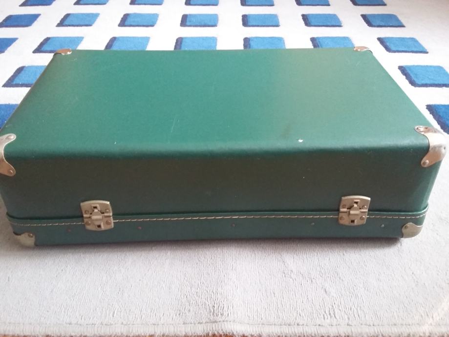 STARI RETRO KOFER