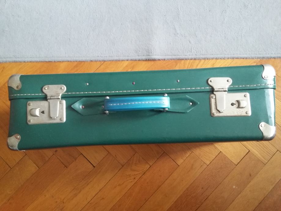 STARI RETRO KOFER