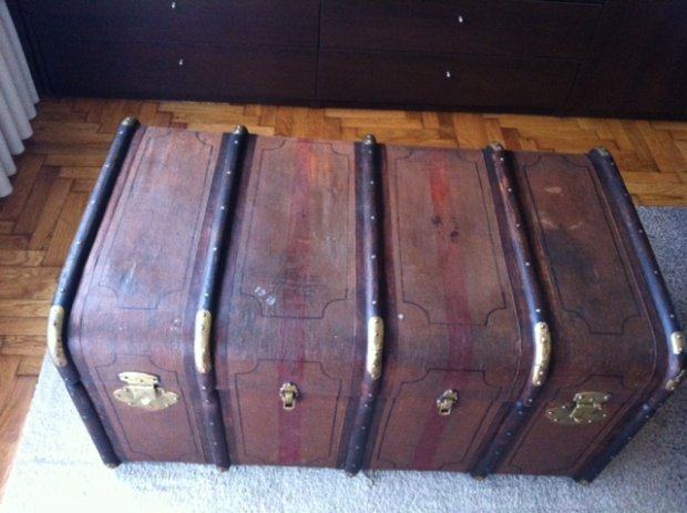 stari drveni sanduk, škrinja