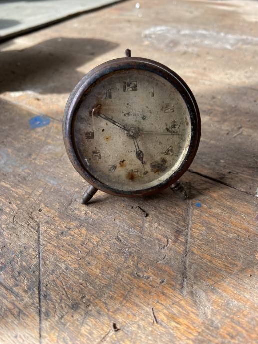 Stari sat budilica alarm clock kienzle tam tam njemački