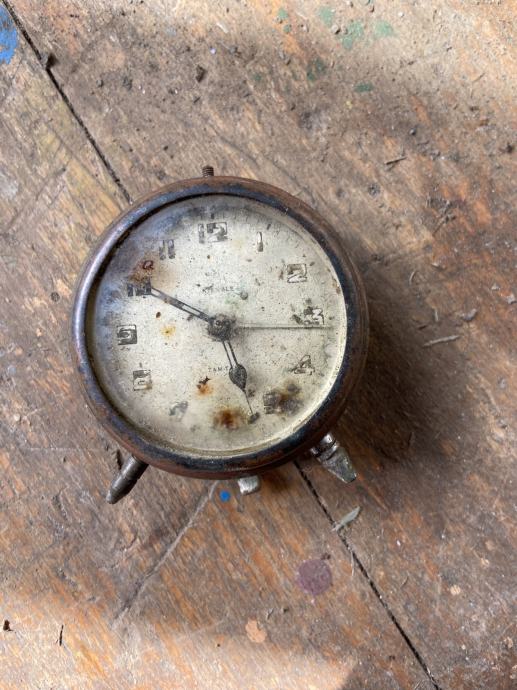 Stari sat budilica alarm clock kienzle tam tam njemački