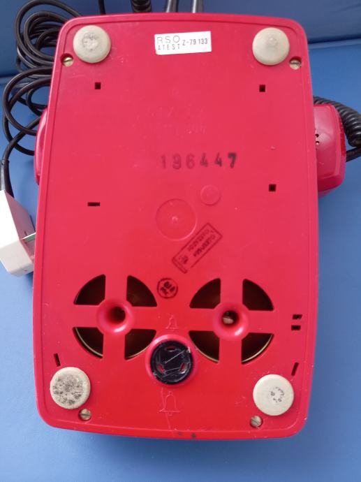STARI TELEFON - ATA 62