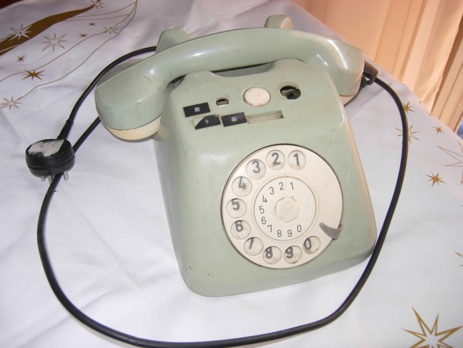 stari telefon