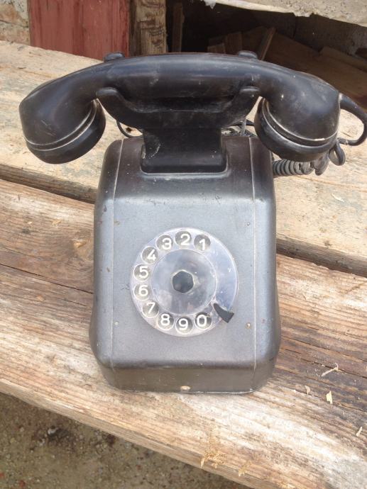 Stari telefon
