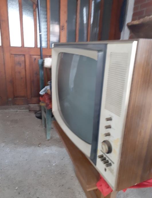 Stari televizor