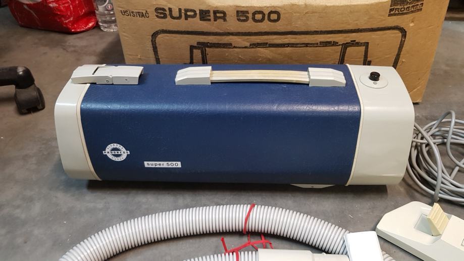 STARI USISAVAČ - SLOBODA ČAČAK- RUDI ČAJEVEC SUPER 500