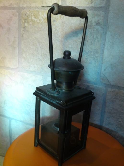 STARI VOJNI FENJER 1