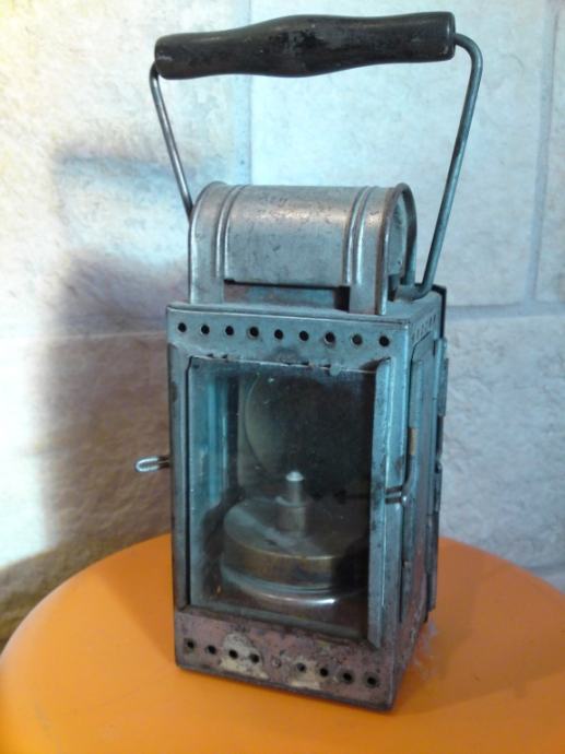 STARI VOJNI FENJER 2