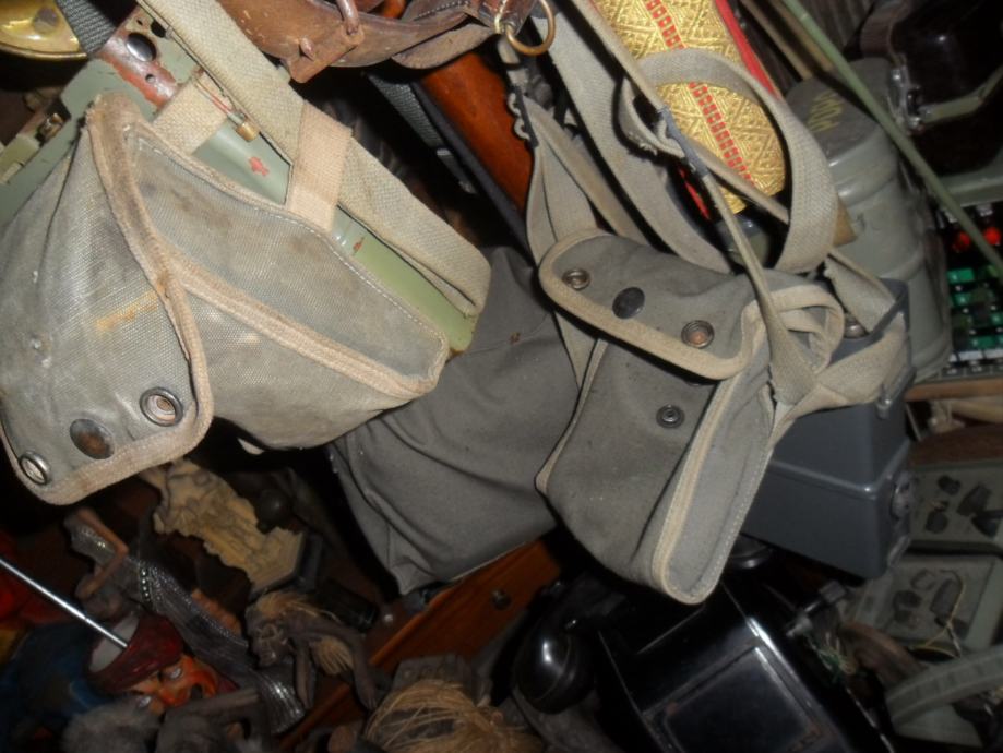 stari vojni rešo čehoslovačke vojske iz 1968 god.-zamjene