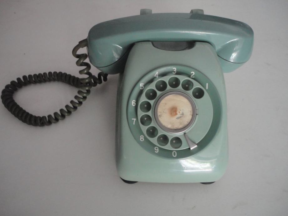 Telefon