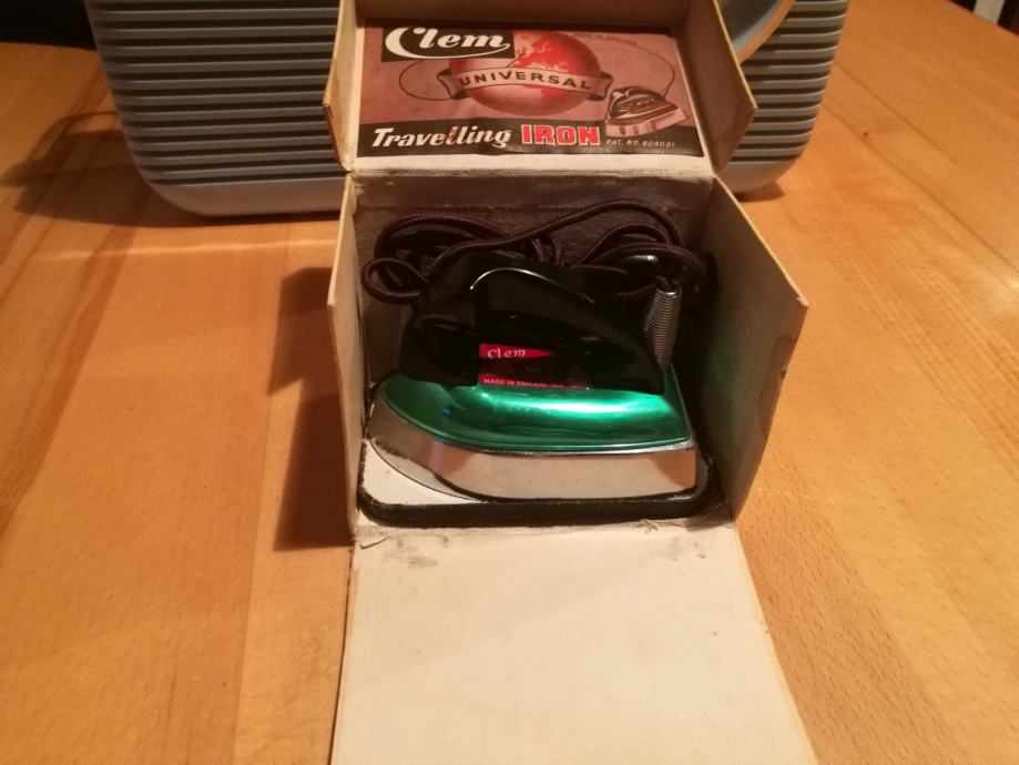 Vintage mini putna pegla iz 40 god.