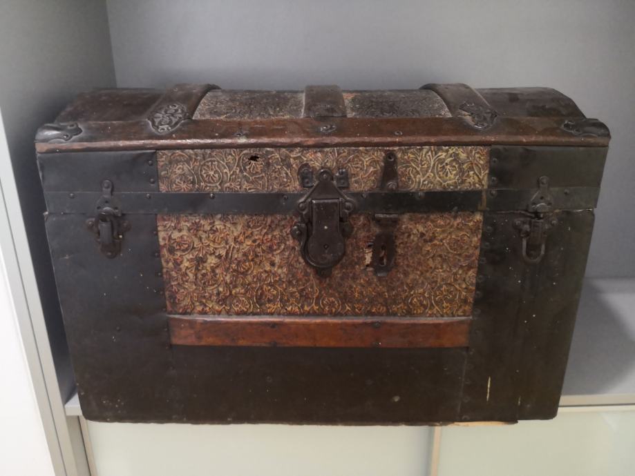 VINTAGE/STARI SANDUK