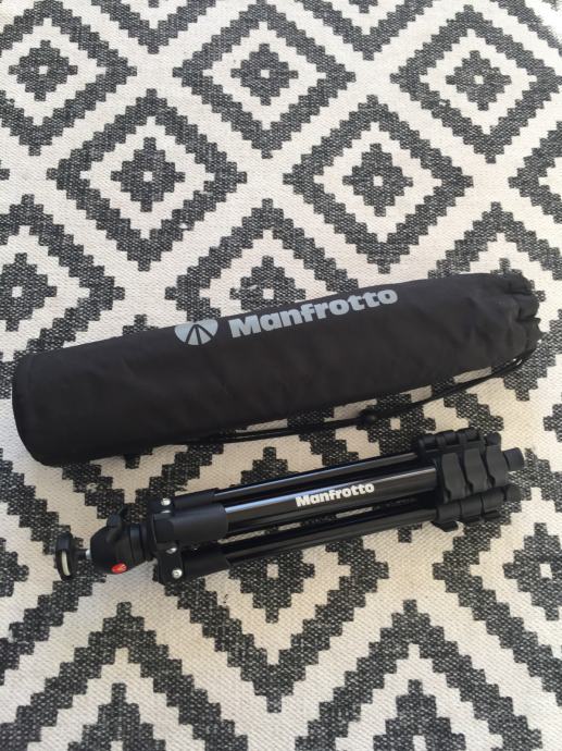 Manfrotto Compact Light Tripod