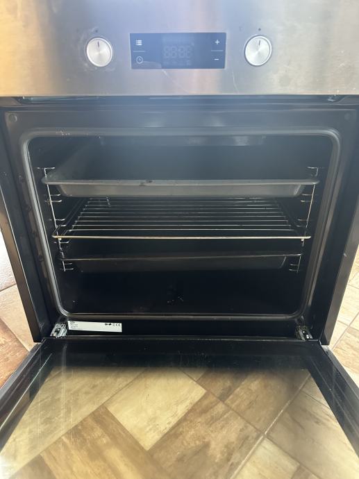 Beko BIM22301x ugradbena pecnica