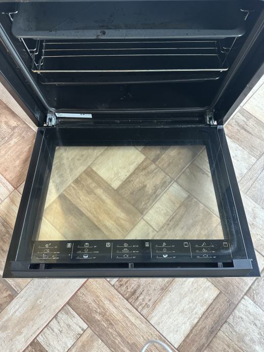 Beko BIM22301x ugradbena pecnica